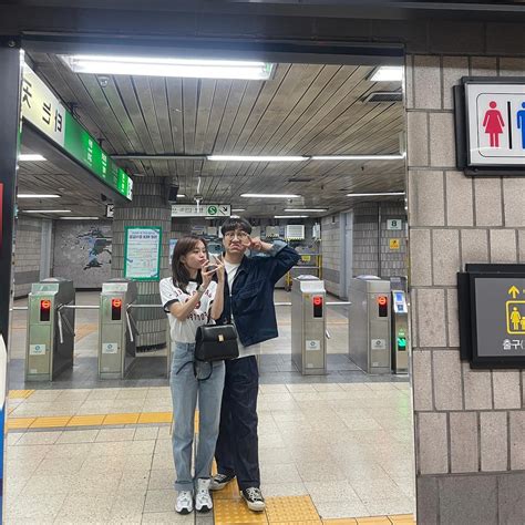 여니 👦아장아장 아가와 서울 나들이 누나 손 놓치면 안돼 Instagram