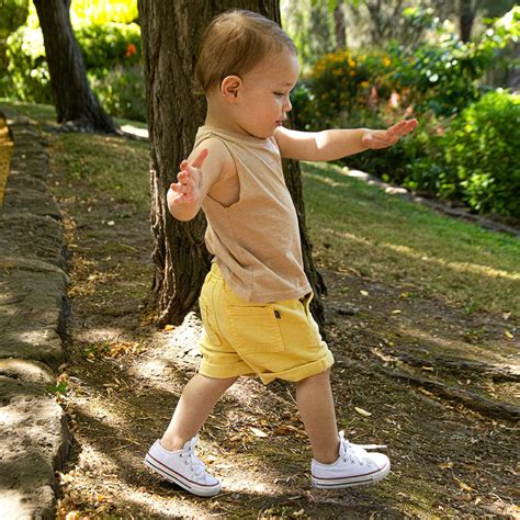 Animal Crackers Elementary Short Yellow House Warming