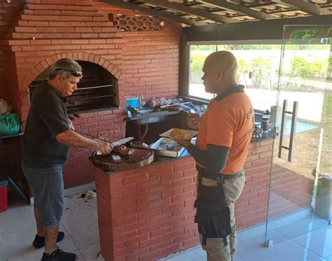 Reforma Na Churrasqueira Do Salão De Festas Condomínio Dos Pássaros