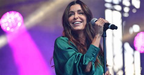 Jenifer Dévoile La Tracklist De Son Prochain Album Qui Sortira Bientôt