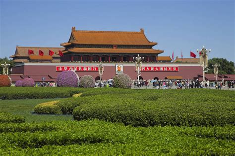 无人 故宫 天安门 广场 横图 彩色 室外 白天 旅游 度假 名胜古迹 标志建筑 地标 建筑 北京 天安门广场 中国 遗迹 花坛 图片 建筑群 古典 古迹 文物 娱乐 建设 古建筑 享受 休闲