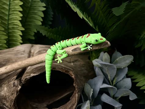 Stl File Articulated Lizard Print In Place Articulated Day Gecko 🦎・3d