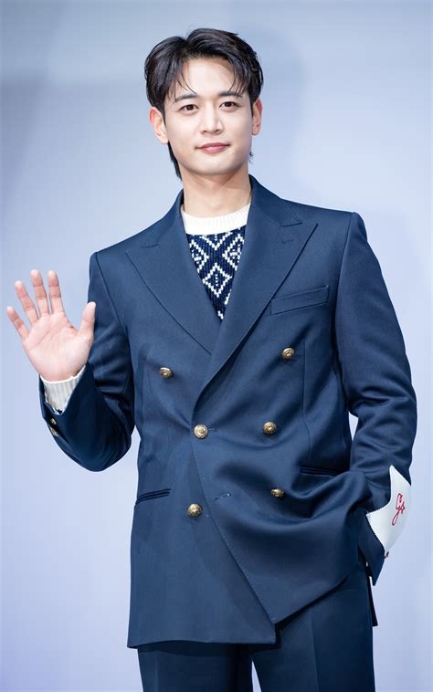 [y현장] ‘더 패뷸러스 최민호 “저와 달리 열정 빼고 모든 걸 갖춘 인물” Ytn