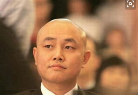一夜之間黃光裕逆天了拿下支付牌照幹掉馬雲重登昔日榜首 每日頭條