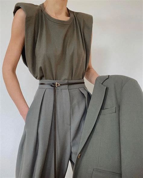 2021开年就火遍全网？它凭什么刷屏 时尚圈 潮流服饰频道 Vogue时尚网