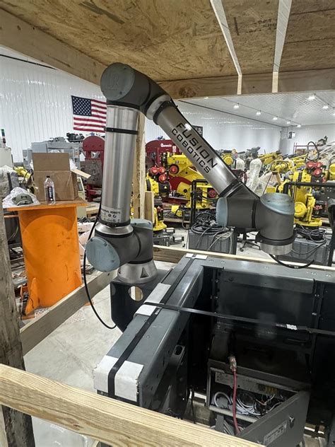 Universal Robotics Model Ur10e 6 Axis Cobot 2019 For Sale