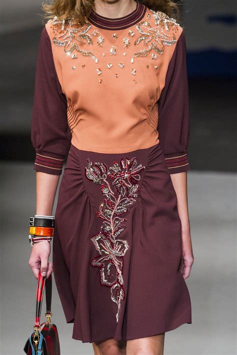 Prada Details S/S '14 | Стиль, Современная вышивка