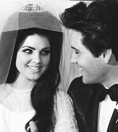 Pin By Camila Franco On Light Dark In 2024 Elvis Presley Pictures