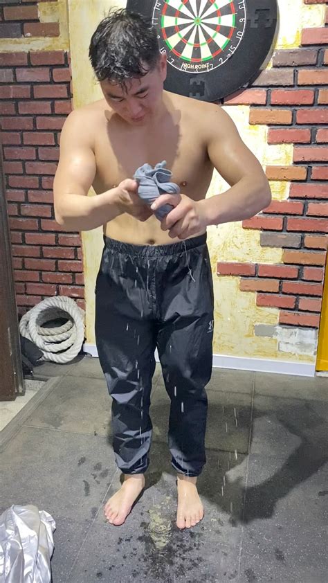 Эрч хүчтэй Монголчууддаа шинэ өглөөний мэнд хүргэе Өнөөдрийн ажилд нь амжилт 👇💪🥋 Эрч хүчтэй