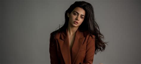 2340x1080 Resolution Emeraude Toubia Actress Photoshoot 2340x1080