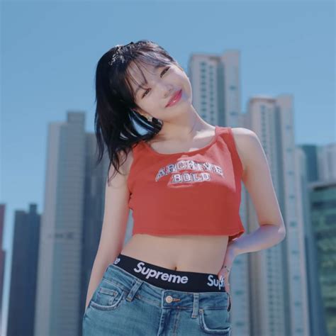 Jo Yuri Love Shhh M V Юри