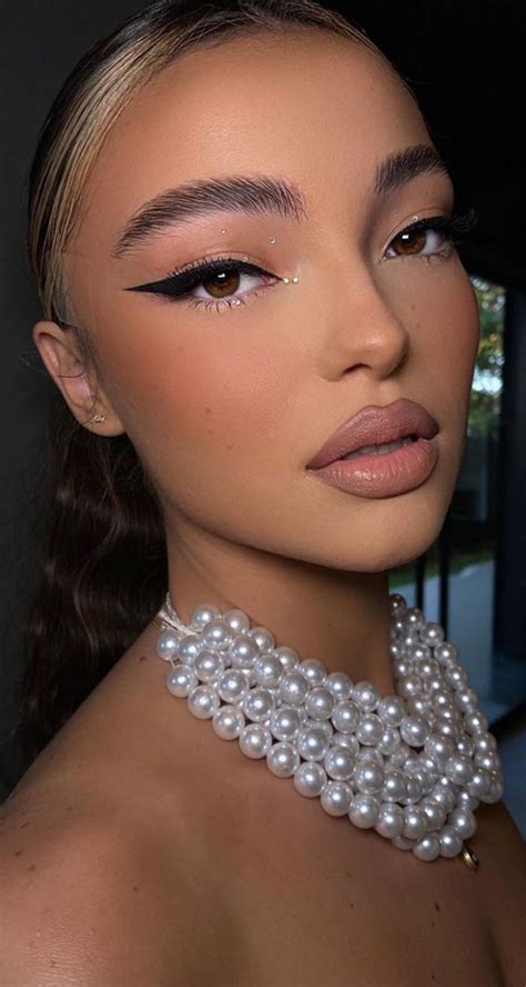 50 Romantic Wedding Makeup Ideas Younger Look