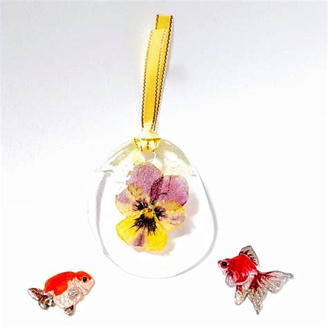 UVレジン押し花しおりの作り方 立体プラバンにハマってます