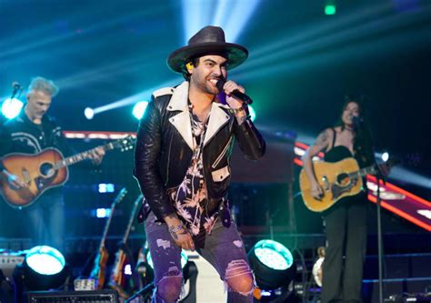 Year In Review Country Musics Biggest Breakout Stars For 2021