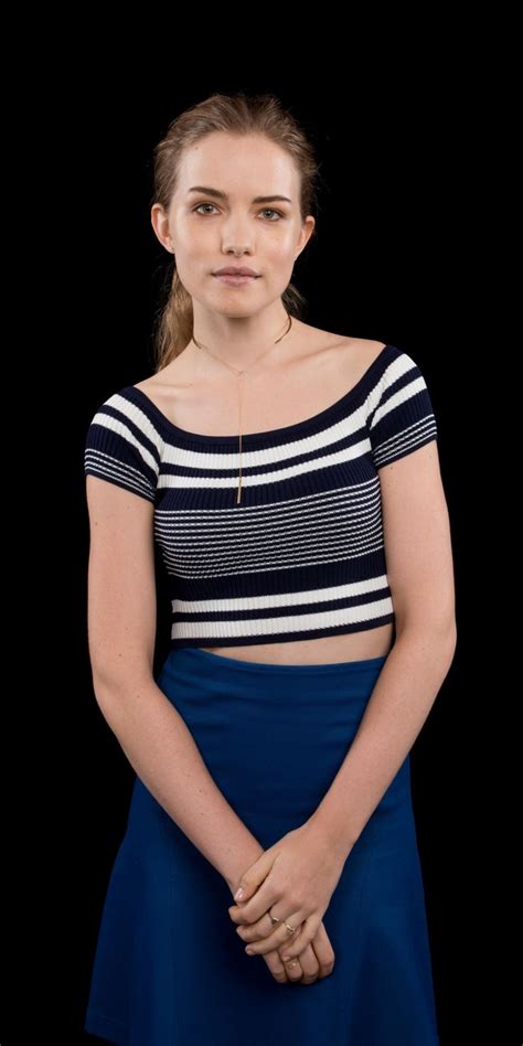 Pretty Blonde Actress Willa Fitzgerald X Wallpaper Actresses Blonde Actresses