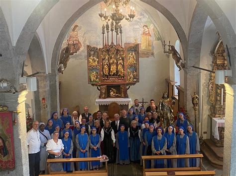 In Festa Per Laltare Che Racconta La Sauris Di 500 Anni Fa La Vita