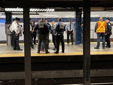 Man Dies After Jumping In Front Of Brooklyn Subway Train At Thomas