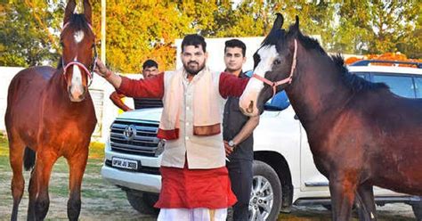बृजभूषण शरण सिंह 6 बार से सांसद 50 से ज्यादा स्कूल कॉलेज प्राइवेट