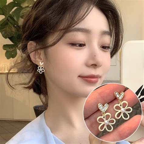 로빈 플라워 하트 패션 귀걸이 예스24