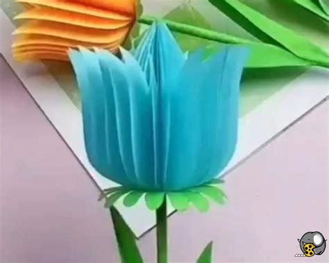 گل کاغذی بسیار جذاب گل لاله فیلو
