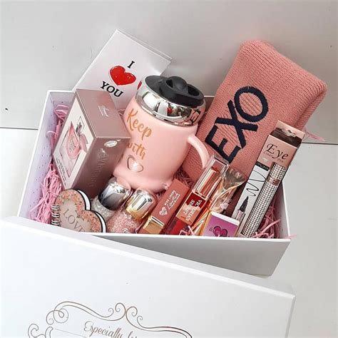 پک هدیه دخترانه و زنانه 100 نمونه خاص و لاکچری 1404