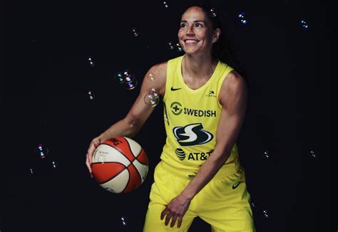 Erika Saraceni Everything To Know About The Viral Beautiful Italian Track Field Sensation