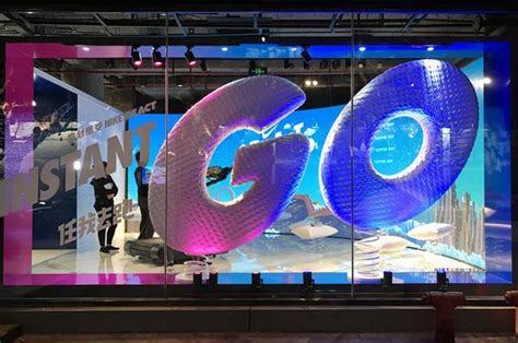 试穿太无聊？于是nike做了一款真人体验游戏