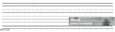분할과 다양한 측정 스케일 센티미터 밀리미터 또는 인치의 길이 또는 높이를 측정하기위한 현실적인 긴 축척 눈금자 테이프 측정 마크 크기 표시기 벡터 일러스트레이션 0명에