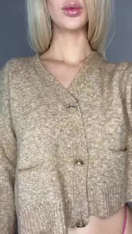 Your Next Door Girl Scrolller