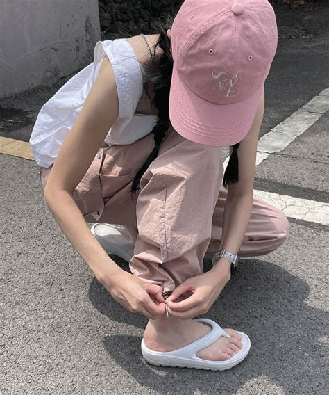 피크온 핑크 나일론 카고 와이드 스트링 팬츠