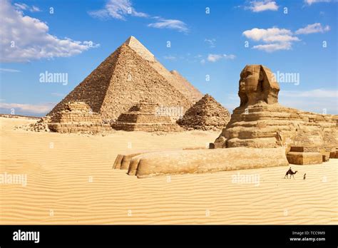 Les Pyramides De Gizeh Et Du Sphinx De L Gypte Photo Stock Alamy