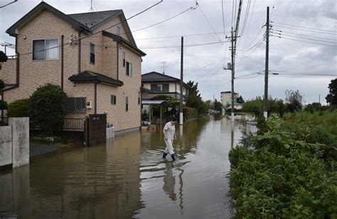 На източното крайбрежие са евакуирани около 100 000 души Dnes Dir Bg