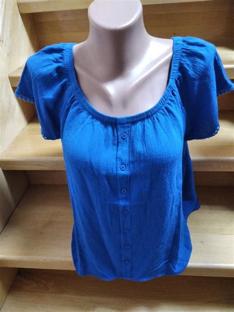 Футболка — ціна 60 грн у каталозі Футболки Купити жіночі речі за доступною ціною на Шафі