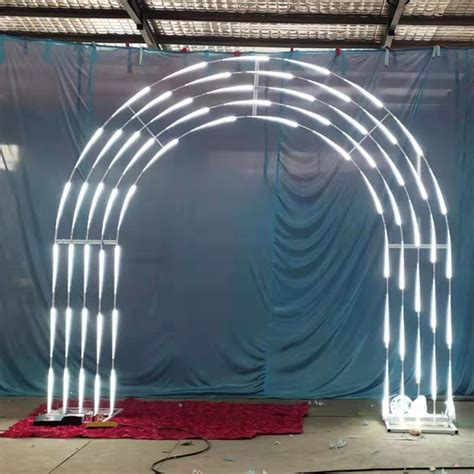 新款铁艺婚庆道具流水灯拱门酒店婚礼现场跑马灯装饰流星雨发光门 阿里巴巴