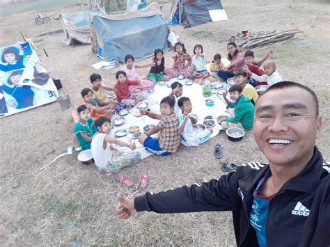 Dvb မြန်မာကျောင်းသားကလေးငယ်များ၏ လက်တွေ့တောတွင်းစခန်းချအစီအစဉ် လူကြိုက်များနေ