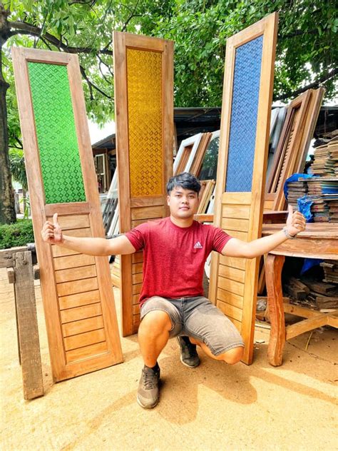 📍ประตูบานเฟี้ยมกระจก ยุพินค้าไม้เก่ารับซื้อขายไม้บ้านเก่า