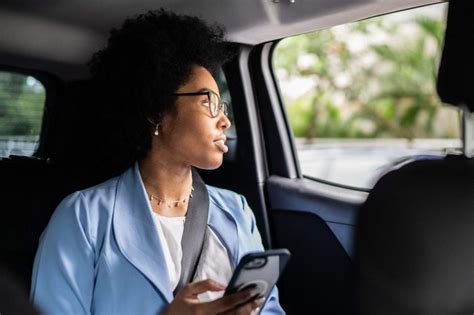 Do You Tip Uber Drivers—and How Much Should You Tip 2024