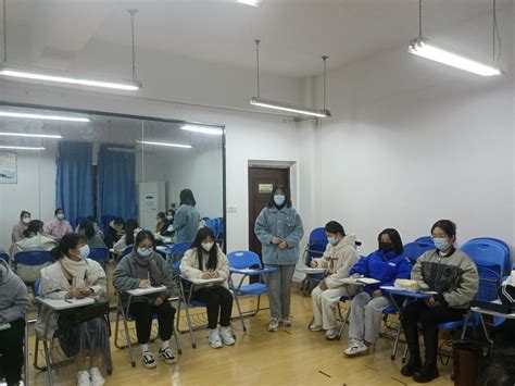 我院本科生第一党支部开展“学思践悟党的二十大，携手奋进新征程”12月主题党日活动 桂林理工大学外国语学院