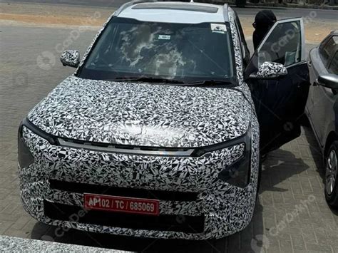 Upcoming Kia Carens Facelift Spied Testing In India All Details