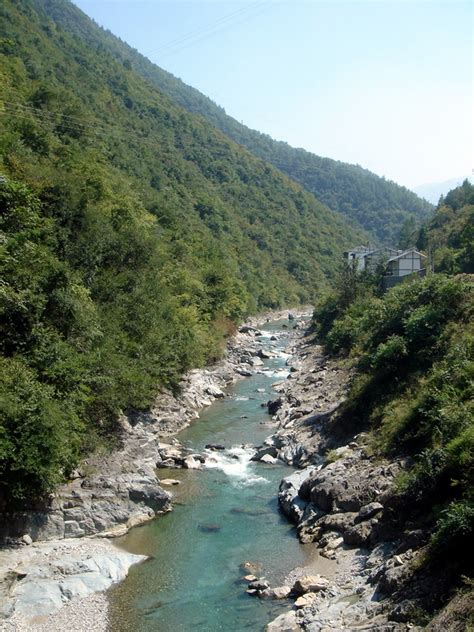 大巴山地理图 大巴山地理位置 大巴山地形图 大山谷图库