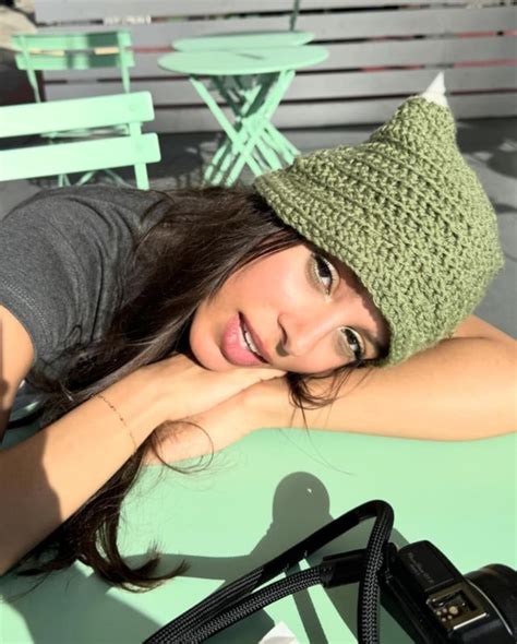 Izzy Rocha Is A Knockout R Reactgirlsofyt