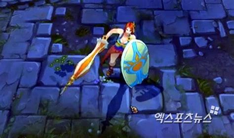 리그 오브 레전드롤 패치 완료 수영장파티 리신에 이어 수영장파티 레오나 주목 동영상