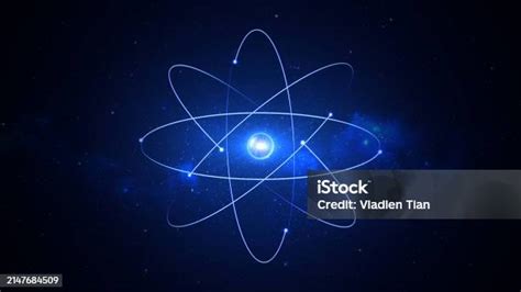 별이 빛나는 하늘에 파란색 네온 원자의 3d 모델 애니메이션입니다 발광 입자 분자는 가벼운 타원의 빔 주위를 회전합니다 물리학
