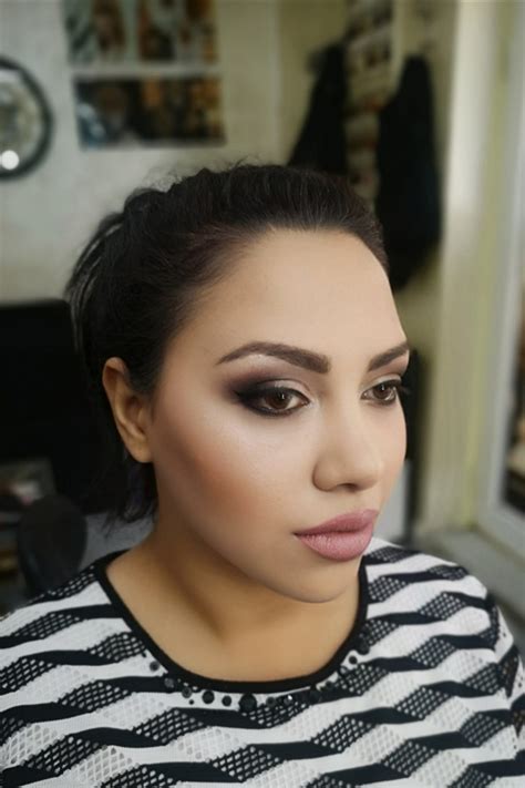 Фризьорски Салон За Фризьорски Салон За красота Тонита