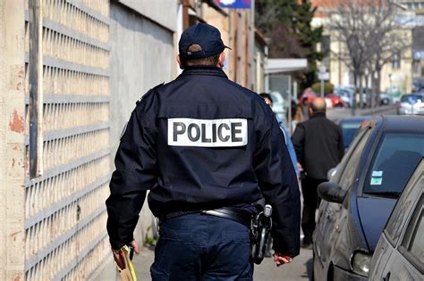 Toulouse Un Homme Blessé Au Couteau Après Un Différend Avec Deux