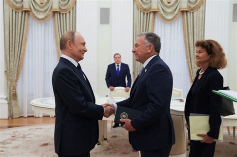 Trump Putin Could Meet As Soon As Next Week White House Official Says