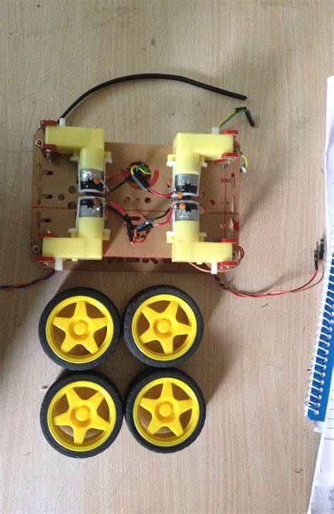 Wirelessly Control A Robot Using Arduino And Rf Modules 7 Steps