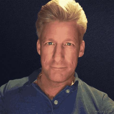 Man Blonde  Man Blonde Wink Tumuklas At Magbahagi Ng Mga 