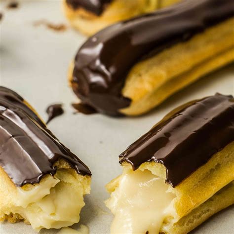 Classic French Chocolate Éclair Recipe