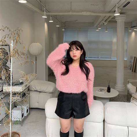 데이지투엘 Made A라인 하이웨스트 레더 팬츠